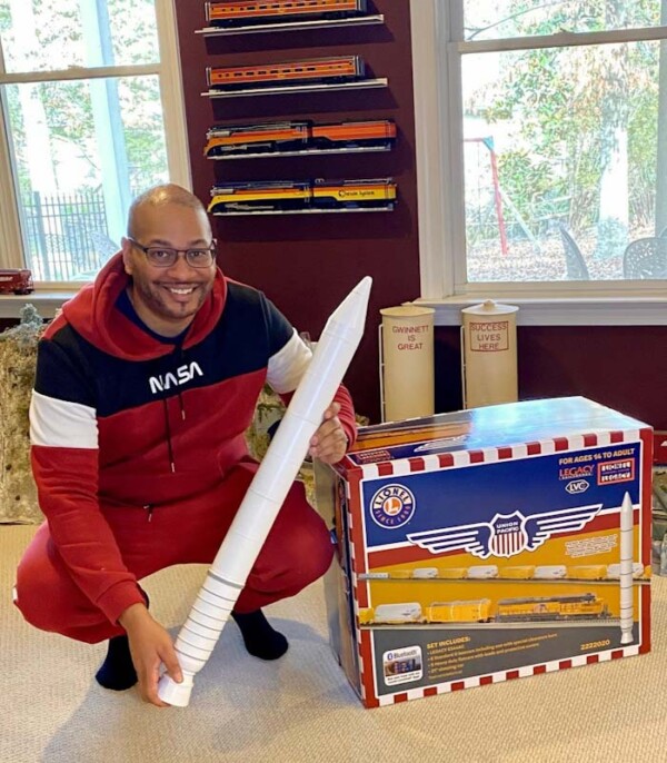 The Lionel Union Pacific Rocket Booster Train - Trains