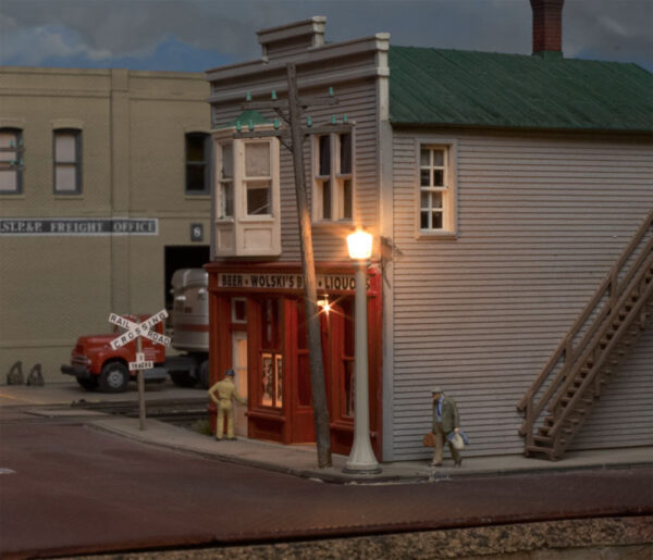 11 easy urban lighting tips for your model railroad layout