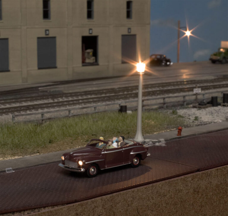 11 easy urban lighting tips for your model railroad layout