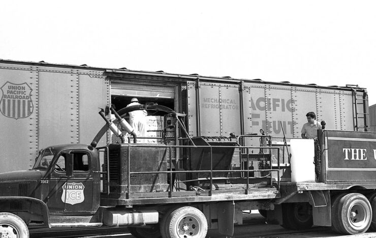 When refrigerated freight cars break down - Trains