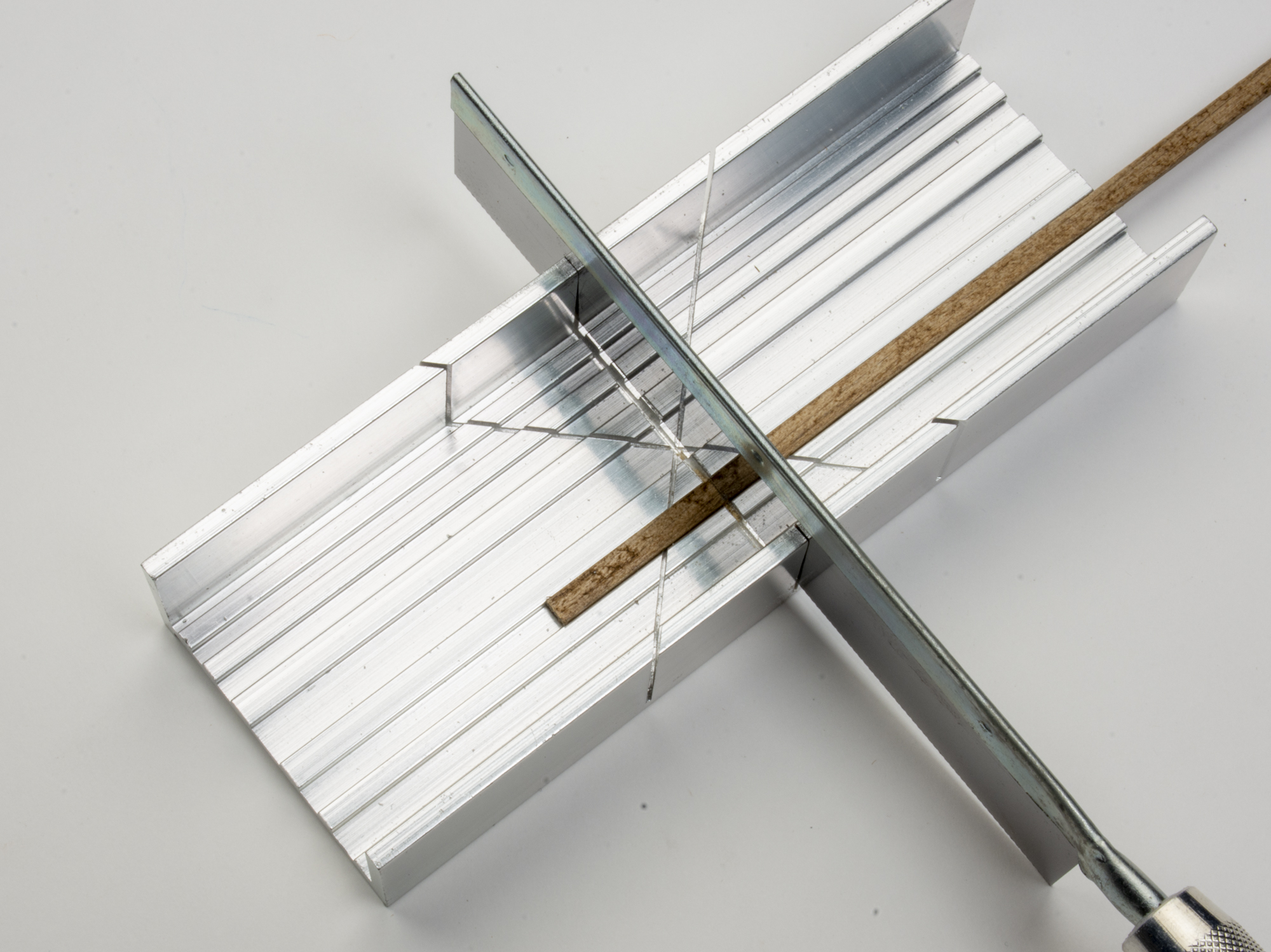 Model a grain door storage rack - Trains