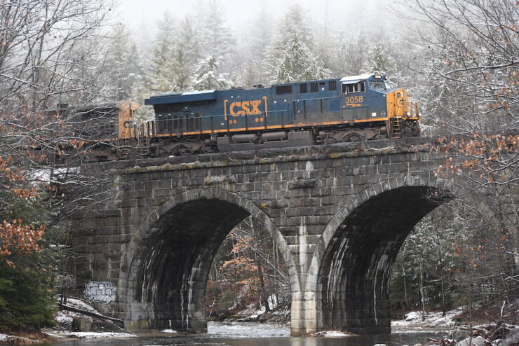 Keystone Arch Bridges of Massachusetts - Trains