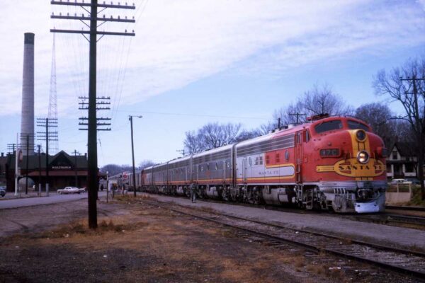 Santa Fe El Capitan of 1956 - Trains