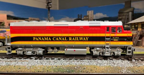 The Lionel F40PH - Trains