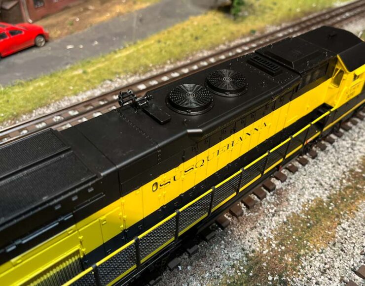 The Lionel SD40T-2 ‘Tunnel Motor’ - Trains