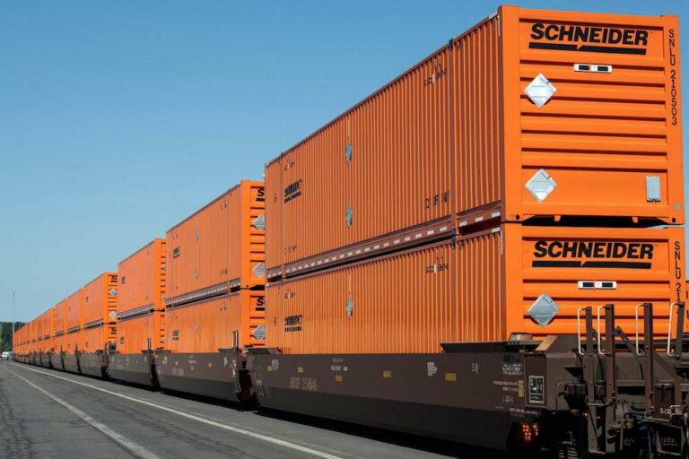 What's behind today's intermodal equipment | Trains Magazine