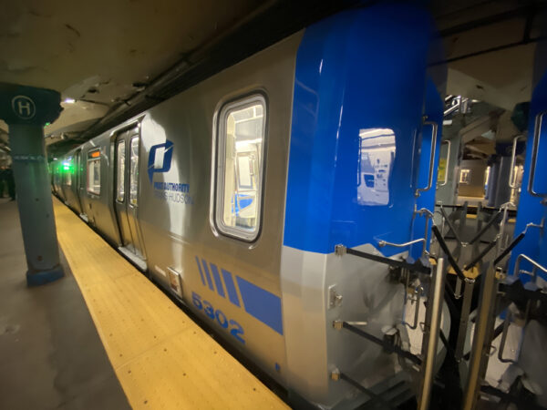PATH to begin use of new railcars - Trains