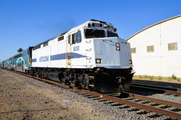 Metrolink’s lonely F40PH locomotive - Trains