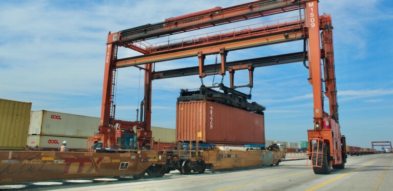 BNSF and TCU intermodal employees reach tentative agreement - Trains