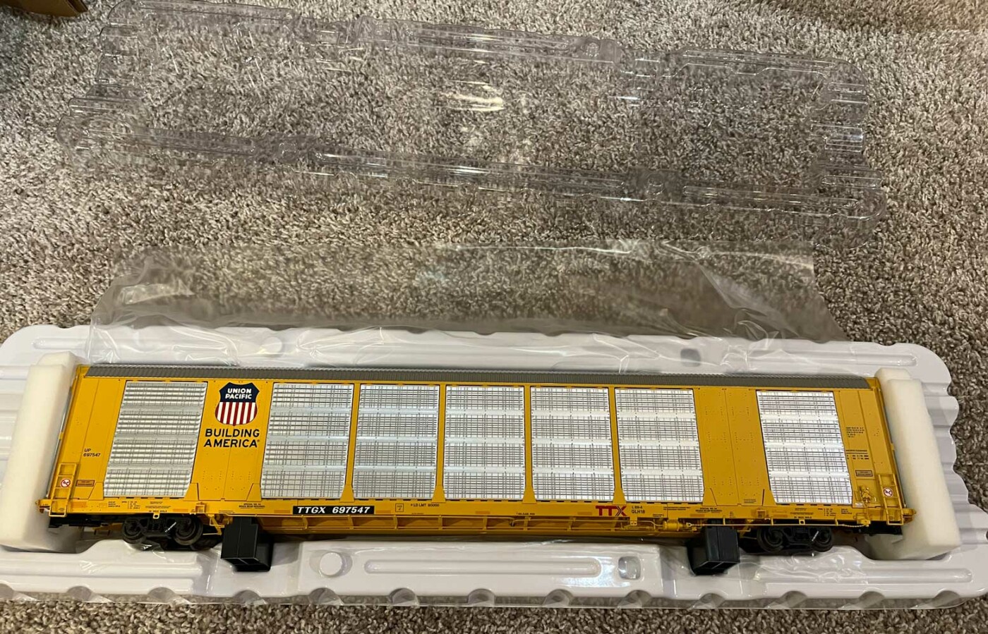 The Atlas O Multi-Max autorack - Trains