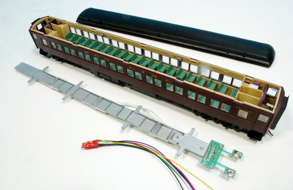 How do I add DCC passenger car interior lighting? - Trains