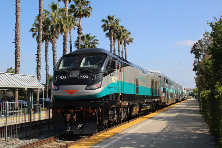 The F125 “Spirit” commuter locomotive - Trains