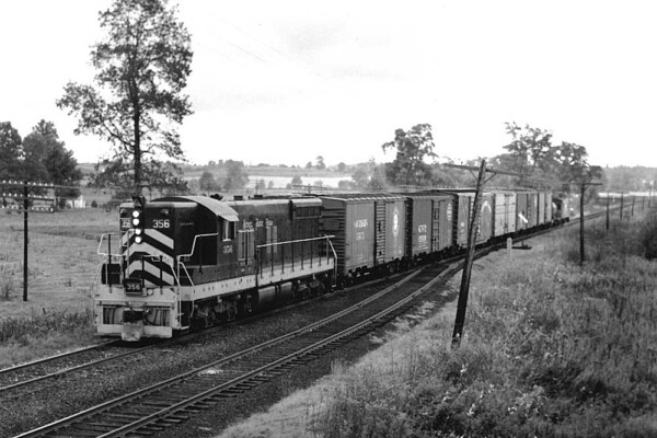 Gleaming SD9 reminds us of Nickel Plate Road's big switch - Trains