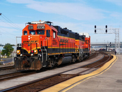 Half-century-old locomotives still pulling for BNSF - Trains