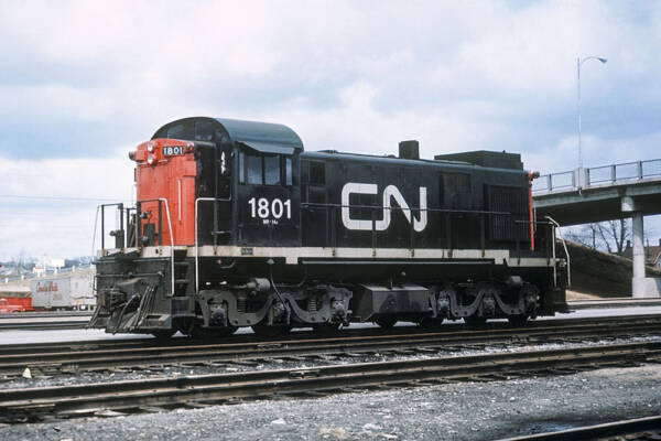 Canadian National MLW RSC24 diesel locomotives - Trains