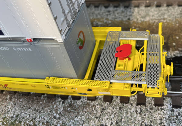 Lionel Husky-Stack Cars - Trains