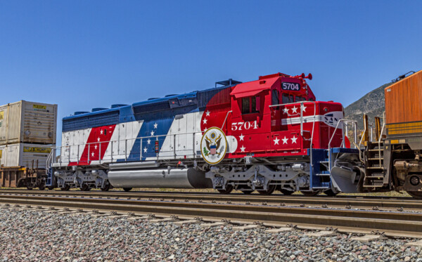 Bicentennial Santa Fe locomotive to make California public debut - Trains