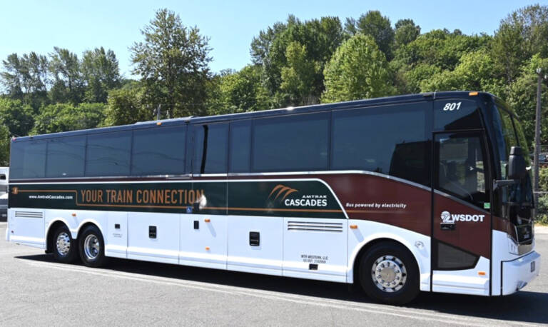 Amtrak, Washington introduce electric bus in Cascades service - Trains