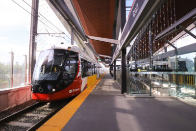 Ottawa light rail set for full return - Trains