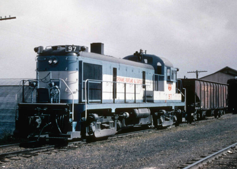 Five locomotive paint schemes only a mother could love - Trains