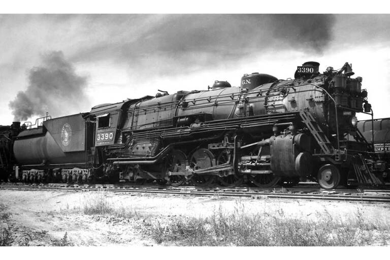 The 2-8-2 Mikado-type steam locomotive - Trains