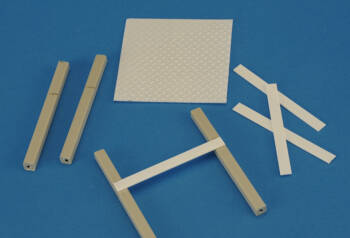 Scratchbuild an unloading platform - Trains