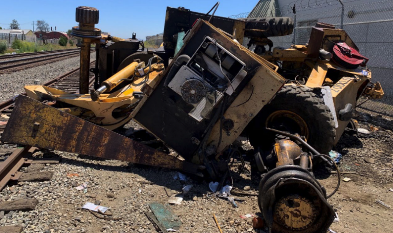NTSB issues final report on collision between UP maintenance machine ...