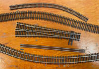 Four types of track for model railroads - Trains