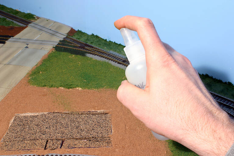 Ground foam for model railroad layouts - Trains