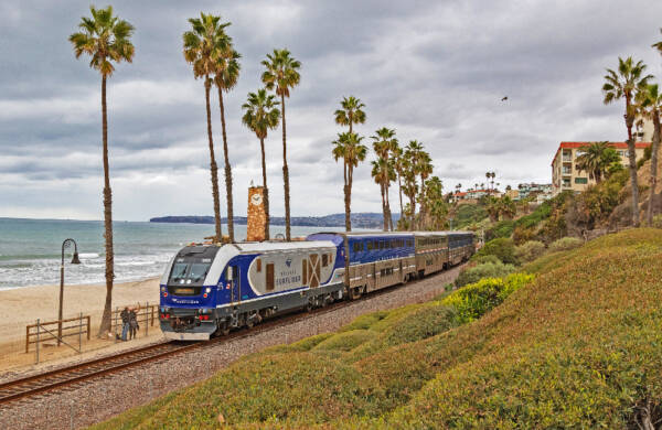 Amtrak’s Pacific Surfliner service to use renewable diesel fuel - Trains