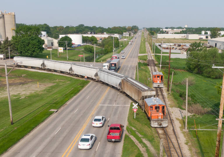 Freight under wire: Electrified freight service is scarce - Trains