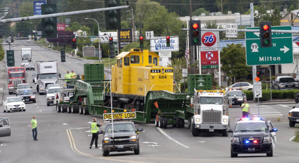 Transporting trains: Locomotives and rolling stock moving via the ...