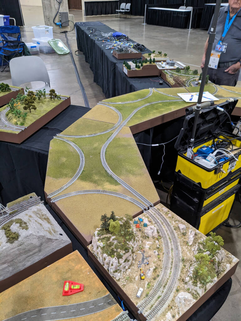 T-TRAK Project part 1: Back in the game again - Trains