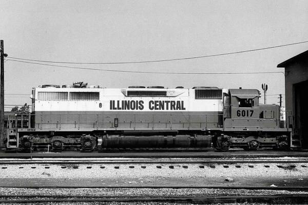 Illinois Central’s EMD SD40A diesel locomotive - Trains