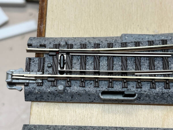 T-TRAK Project Part 3: Laying Kato Unitrack - Trains