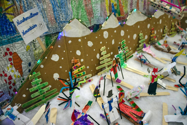 Elementary school layout project completed - Trains