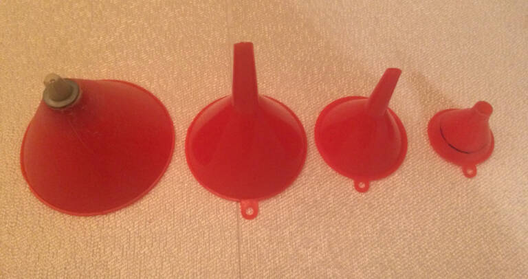 Build a vintage water tower - Trains