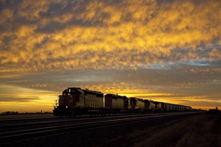 Railfan Road: Nebraska's U.S. Route 30 - Trains