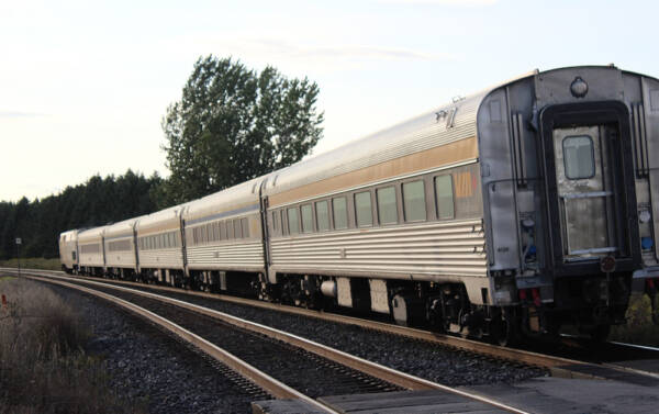 VIA adds Venture trainsets, seeks funding to replace aging long ...