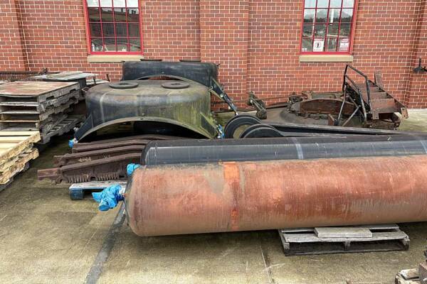 Contemplating the King: Bessemer & Lake Erie No. 643 - Trains