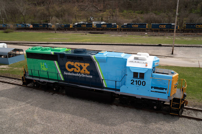 CSX debuts its first hydrogen-fuel cell locomotive (updated) - Trains