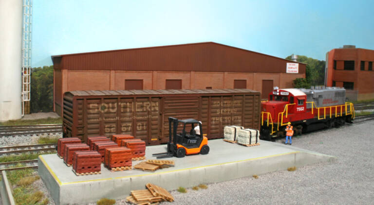 What is a team track? - Trains