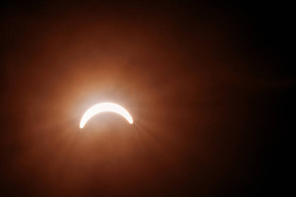 News Photos: Eclipse in Illinois - Trains