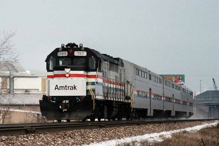 Amtrak GP40 diesel locomotives - Trains