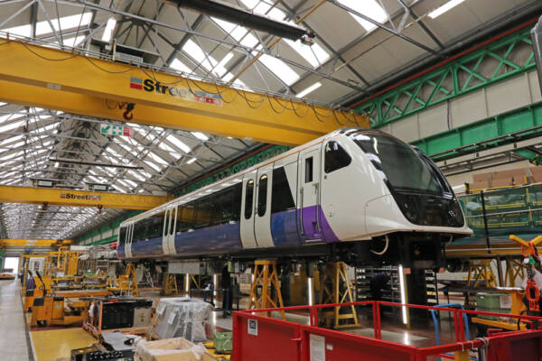 Alstom sells Russian stake and seeks cash injection - Trains