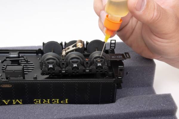 Lubricating modern O scale steam locomotives - Trains