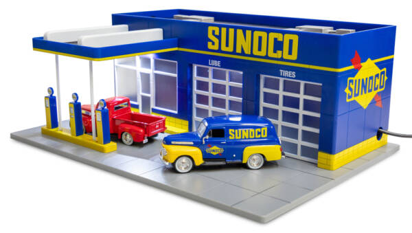 Menards Sunoco Station - Trains