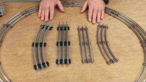 The basics of 3-rail track - Trains