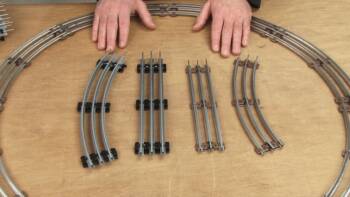 The basics of 3-rail track - Trains