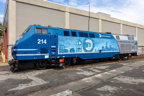 Latest Metro-North anniversary locomotive honors employees - Trains